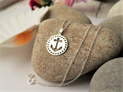 Symbolic jewellery: necklaces, bracelets, earrings and charms with ...